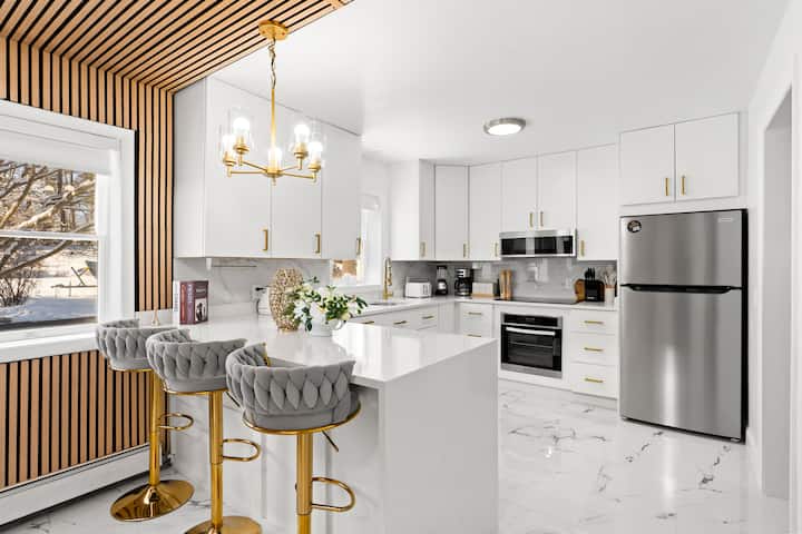 Pool•1000mbpswifi•deeptub•fireplace•full Kitchen - Massachusetts