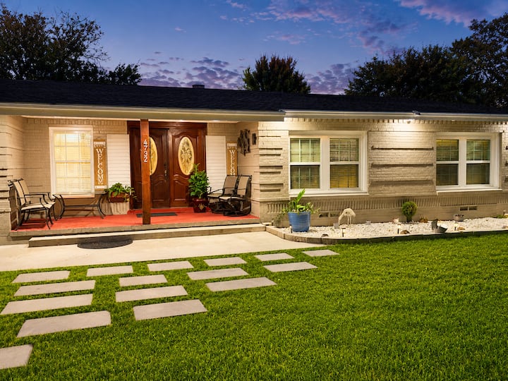 Family Pool Home Near At&t Stadium  Sleeps 12 - Dallas, TX