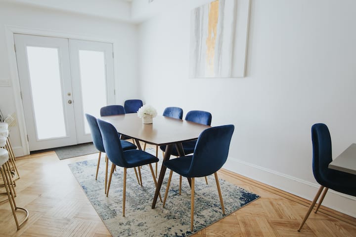 3-min Walk To H St, Modern House, Parking Included - Washington D. C., DC