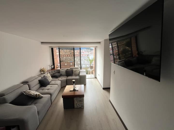 Departamento Con Piscina Y Excelentes Vistas - Cuenca, Ecuador