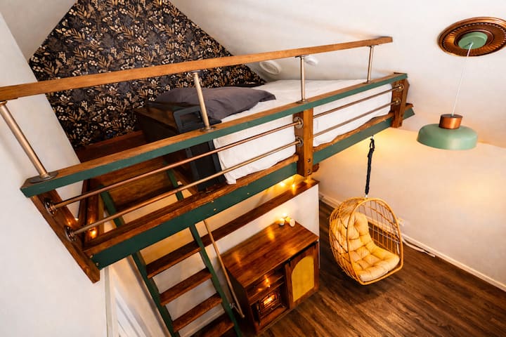 New! Loft Bed, Hanging Chair, King & Queen - Edmonton, Canada