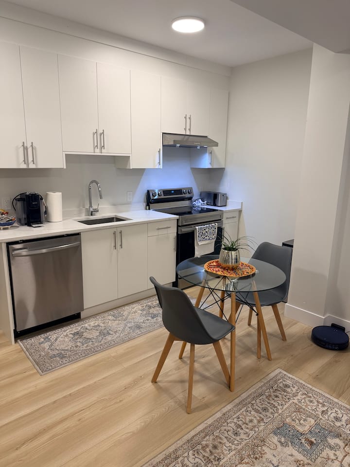 Cozy Pet-friendly 2br Suite Near Hiking Trails - Maple Ridge
