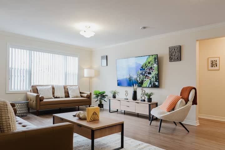 Modern Sydney Retreat - 4br, 2br For Groups Of 8 - Cape Breton Island