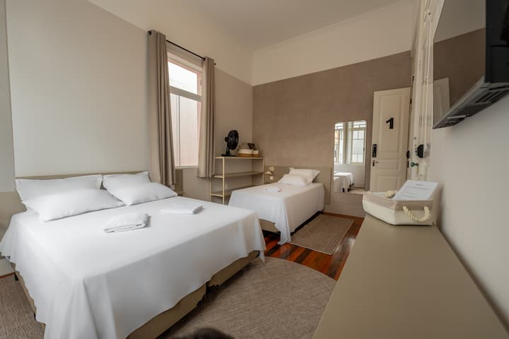 Quarto Triplo Em Casarão Central (Quarto 01) - Socorro