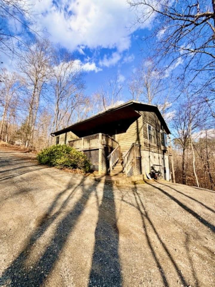 Welcome To Whispering Hills - Danbury, NC