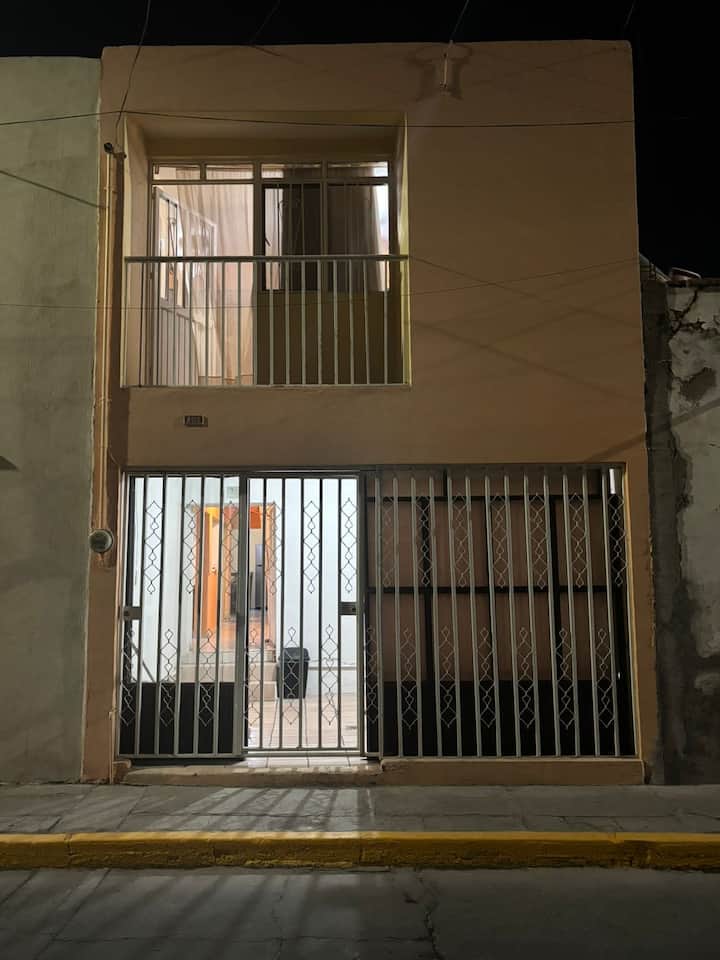 Casa 5 Habitaciones A Unos Pasos De La Fnsm - Aguascalientes
