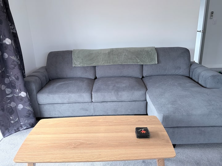 Central Modern Retreat Near Hospital & City - Palmerston North