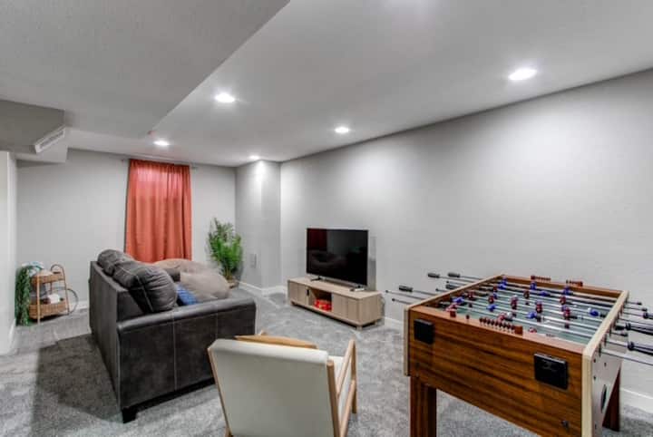 New! Movies, Games, And Backyard Hangs, 4 Bedrooms - Thornton, CO