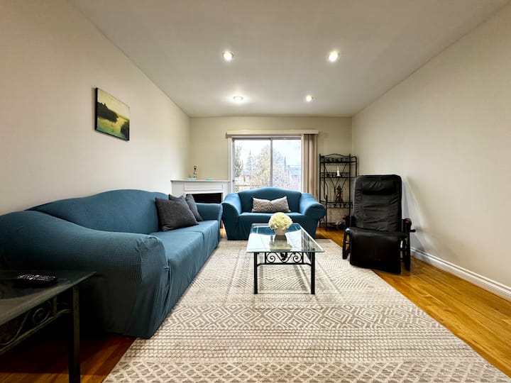 Family Home In The Heart Of Thornhill - Markham