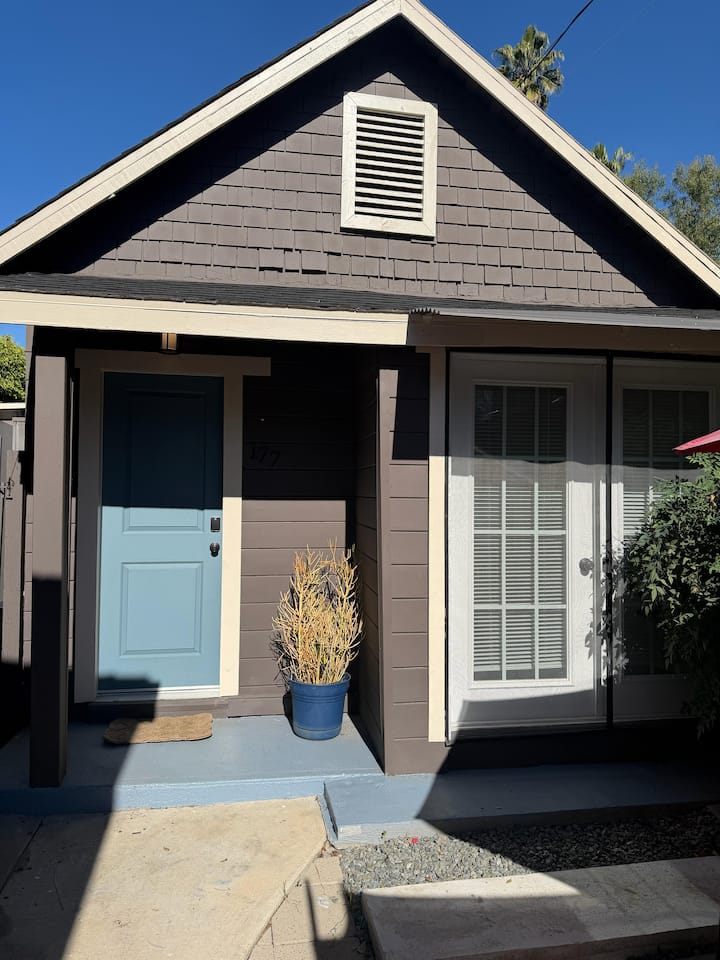 Cozy Bungalow Minutes From Downtown Pasadena - Pasadena
