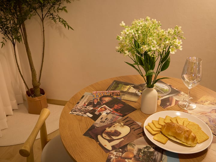 Cottage Cozy House | 조용한 골목의 코티지 무드 | 2호선 도보10분#신림 - Seoul