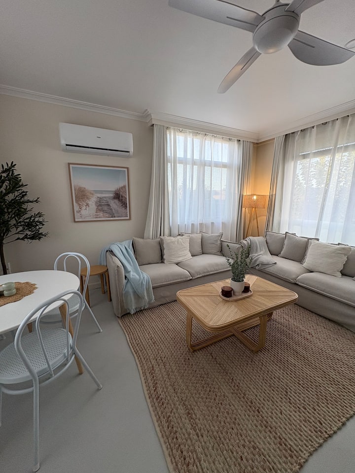 Seaside - 5 Min Walk To Beach - Central Location - Lakes Entrance