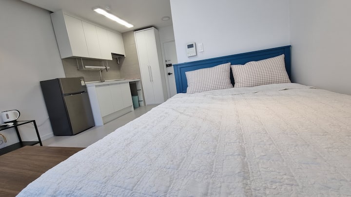 #감성모던숙소54#커플형숙소#최신리모델링#해운대바다#중심가 - South Korea