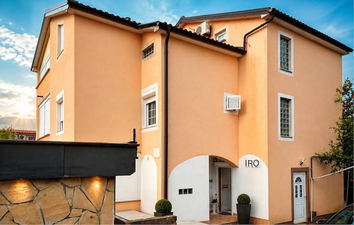 2 Bedroom Beautiful Apartment In Vrsi - Nin