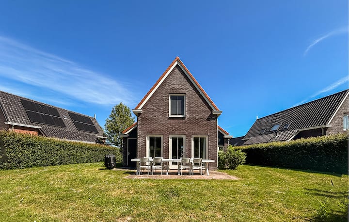 Beautiful Home In Witmarsum - Harlingen