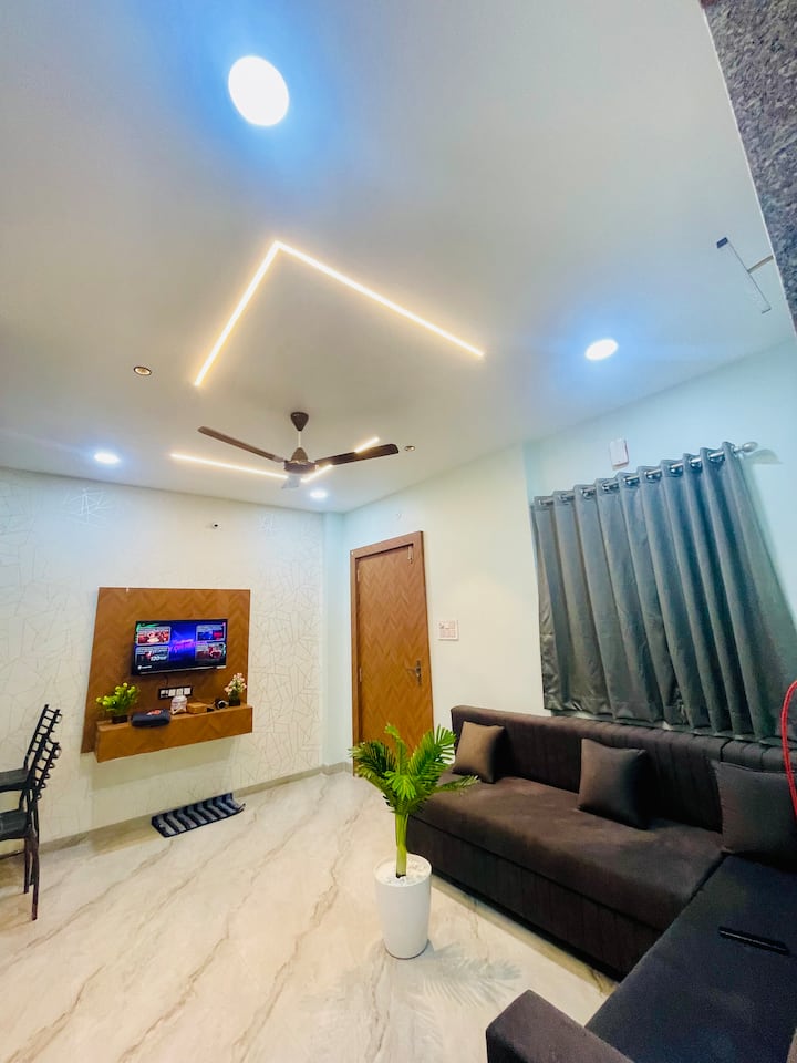 1 Bhk Newly Build Penthouse With Great Ambiance - Indore