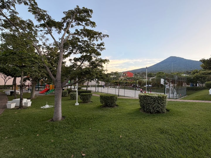 Modern Urban 2 Room W/ac& Pool @Sangabrielsur - El Salvador