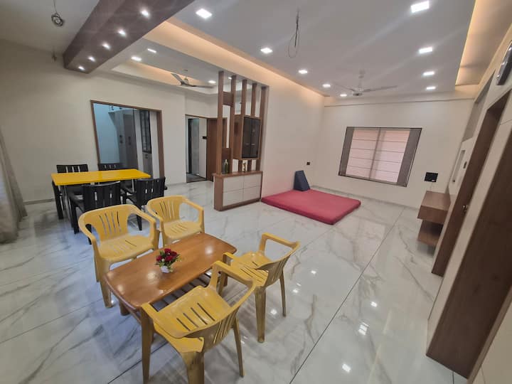 Fully Furnished Flat For 8-10 - Pandharpur