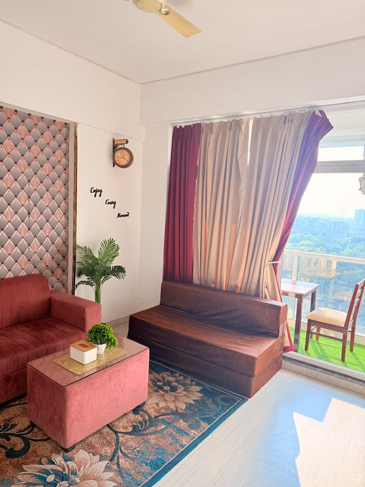 Candy By Aashray Homestays - Noida