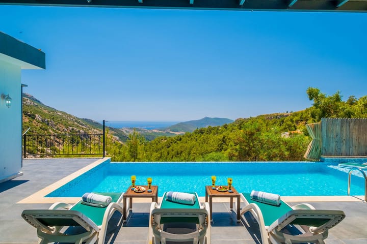 Villa Nehir- Kalkan'da Denize Yakın Jakuzili Villa - Kalkan