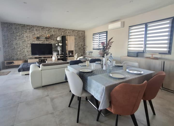 Villa Neuve Avec Piscine - Ghisonaccia