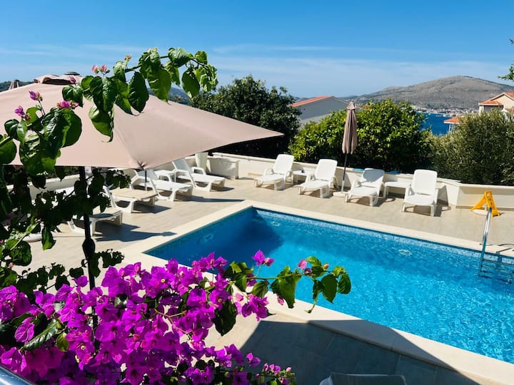 Sealuxe Apartments B2 With Heated Pool And View - Okrug Gornji