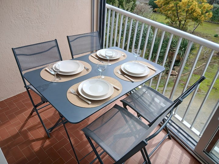 Studio Calme Avec Terrasse, Proche Centre Et Plage - Saint-Raphaël