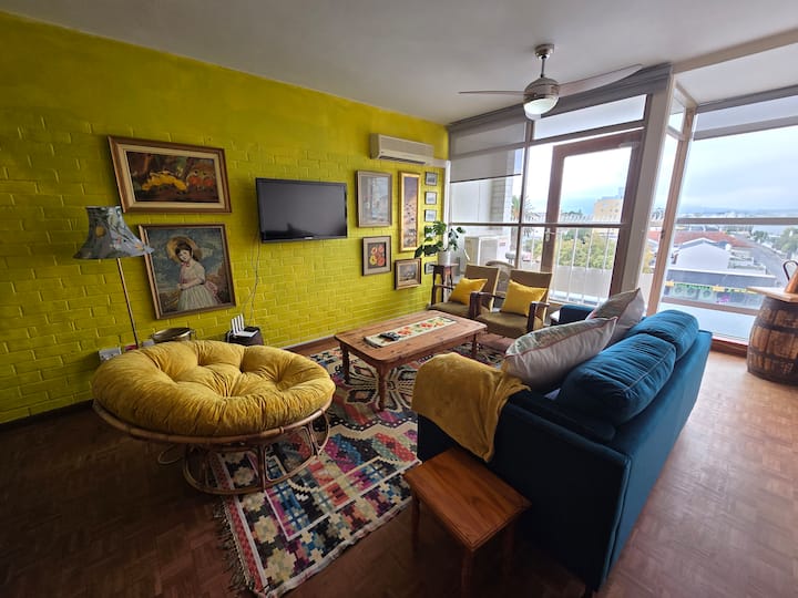 Stunning Beachfront Apartment - Somerset West