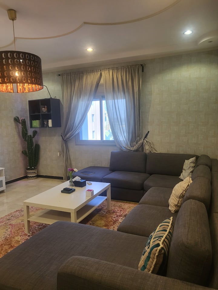 شقة فاخرة جديده غرفتين وصاله ودورتين مياه - Jeddah