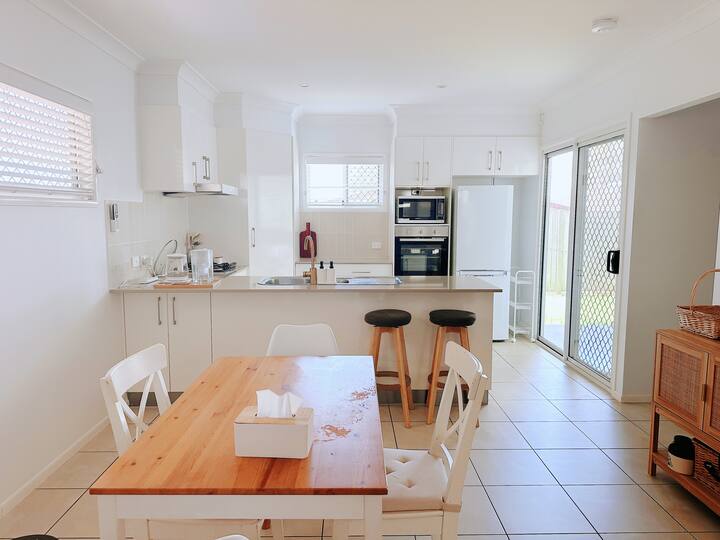 Private Room With Own Bathroom•only Guest•parking - Toowoomba