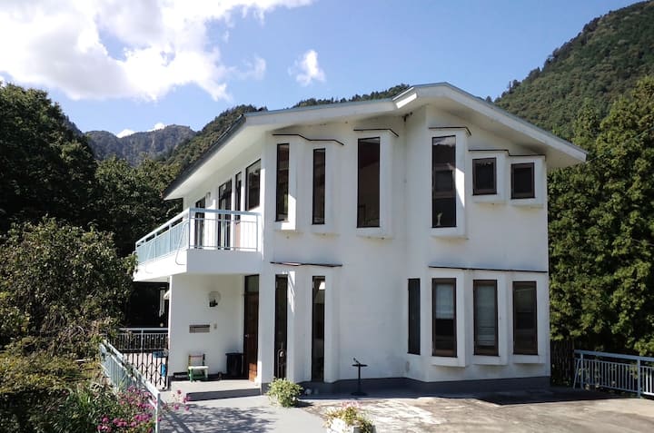 阿寺渓谷まで徒歩8分！家族、グループ皆んなで•貸切 - Nakatsugawa