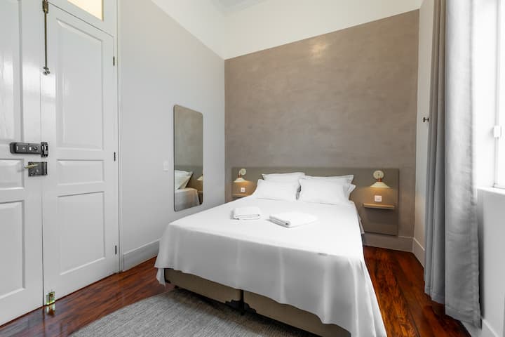 Quarto Duplo Em Casarão Central (Quarto 03) - Socorro