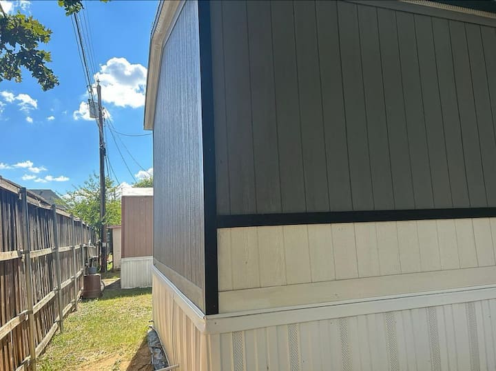 Master Bedroom Near Dfw Airport - Grapevine, TX