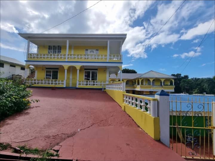 Top Floor Flat - Dominica