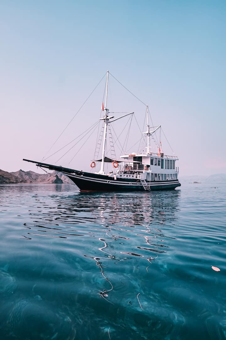 Derya Liveaboard - Komodo Liveaboard - Labuan Bajo