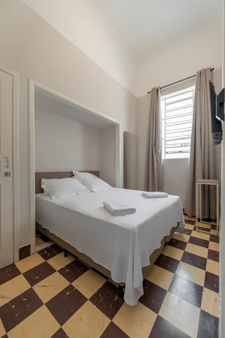 Quarto Duplo Em Casarão Central (Quarto 07) - Socorro