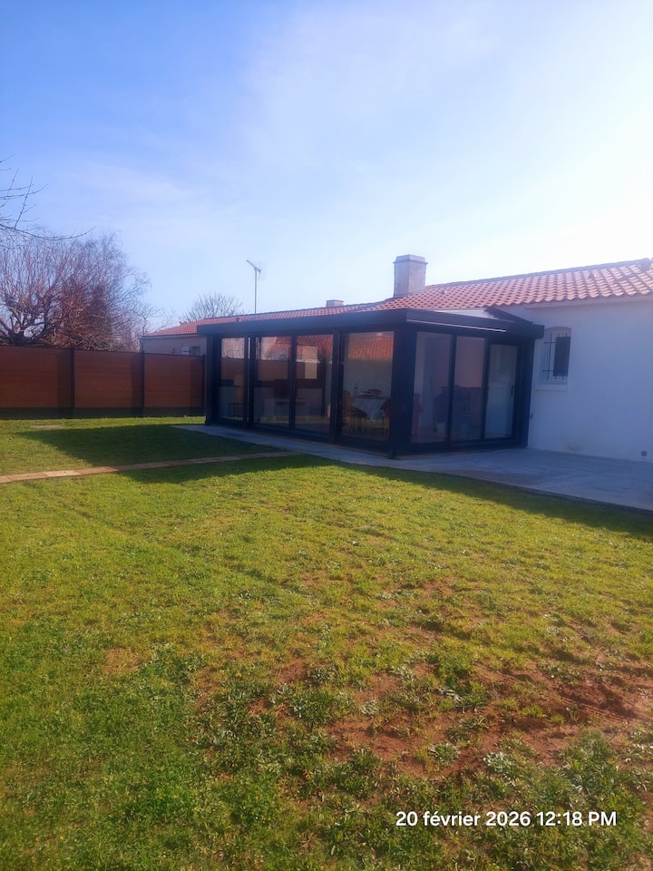 Maison Proche Centre-ville, Quartier Très Calme. - Longeville-sur-Mer