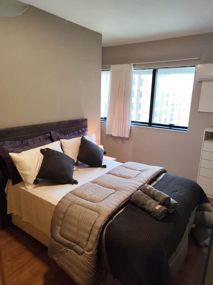 Flat Completo Com Ar, Vaga E Espaço De Trabalho. - São José dos Campos