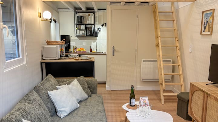 Le Cocon Suspendu Avec Filet Et Cinéma Privé - Caen