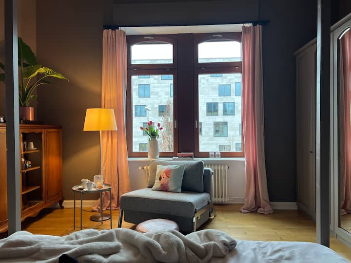 Altbauperle Im Pulsierenden Herzen Von Wiesbaden - Wiesbaden