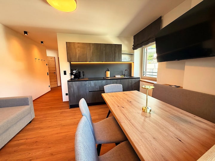 Mena Family Apartment Panorama - Großer Balkon - Merano