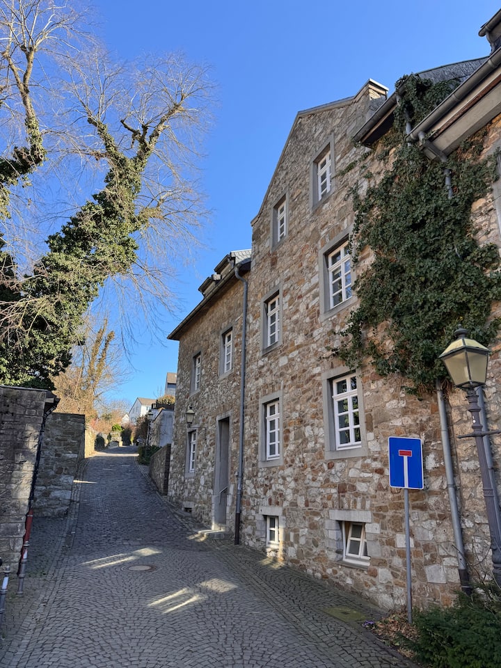 Appartement Cosy En Vieille Ville, Près Du Château - Eschweiler