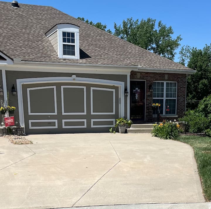 Stay At Bjt World Cup Cottage Mins To Arrowhead - Independence, MO