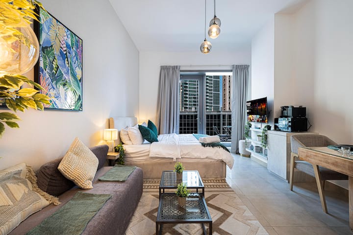 Luxury City Escape | Green Retreat |
 Dubai Marina - Dubai Marina