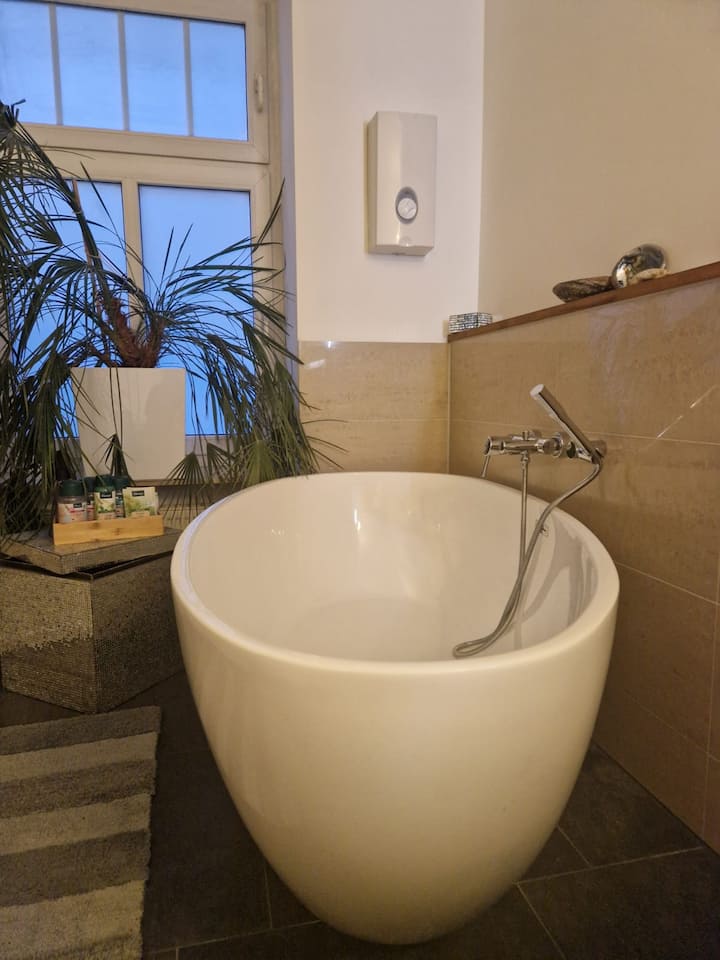 Stilvoll Wohnen & Ankommen
Parkplatz&e-ladestation - Wuppertal