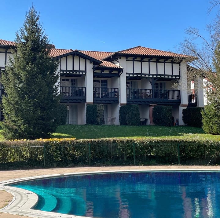 Appartement Typique - 2 à 4 Personnes Avec Piscine - Saint-Jean-Pied-de-Port