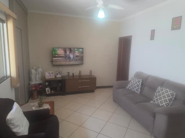 Otima Loc 5 Min Hosp. Amaral Carvalho  E Sta Casa. - Jaú