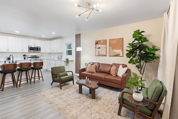 Modern Luxe Home At The Heart Of Charlotte - Cotswold - Charlotte