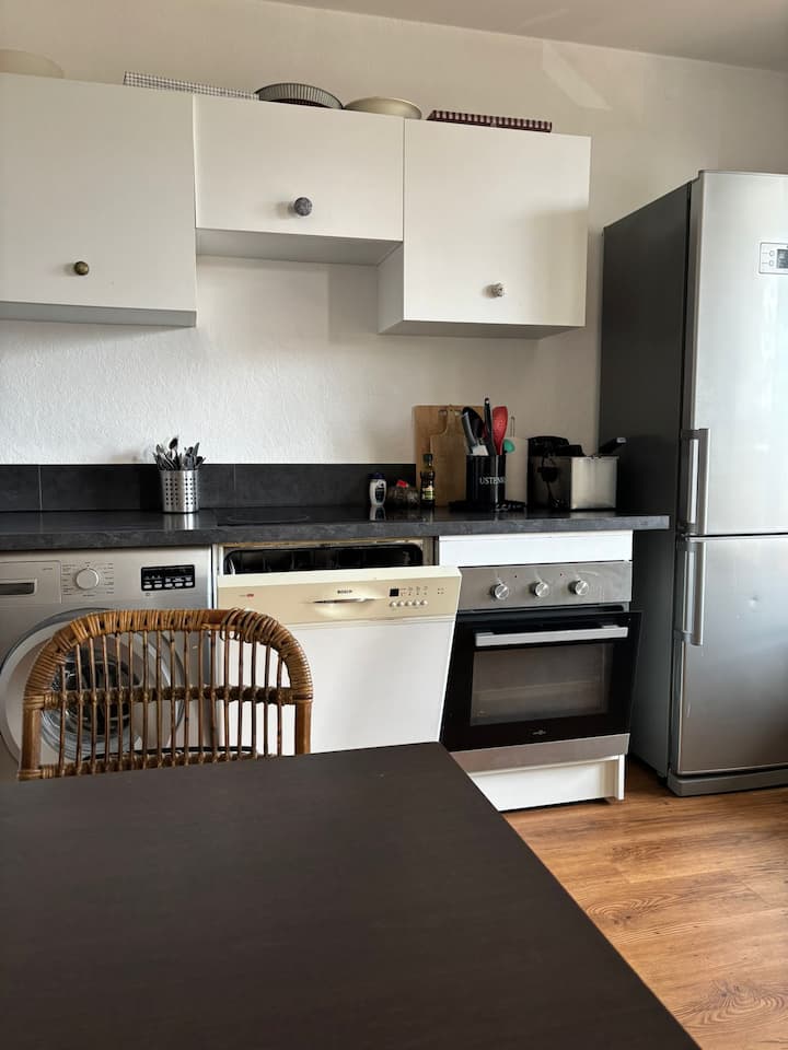 Appartement 40m2 Tout éQuipé Avec Balcon, Parking - Orléans