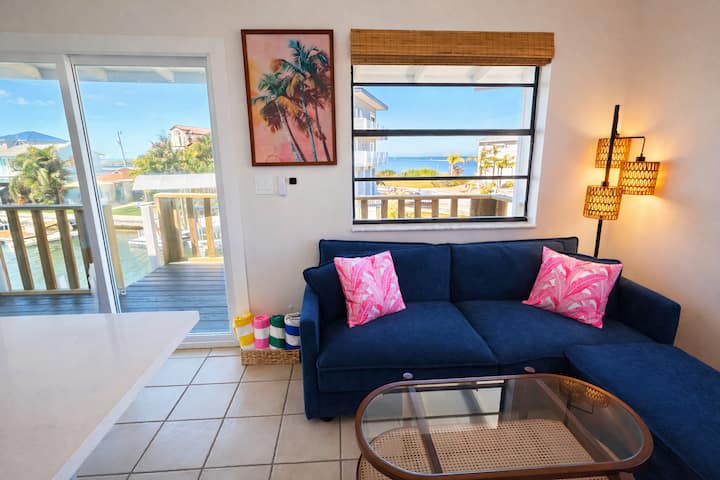 Oceanview 1br, Bali-inspired, Pool Access, Kitchen - Hudson, FL